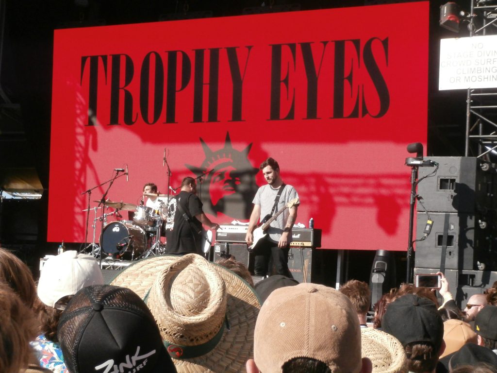 [Event Review] Rory McCartney's Take on Groovin The Moo, 2019 - Aurora ...