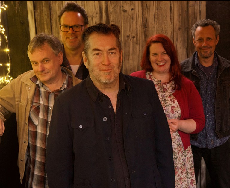 Mick Thomas' Roving Commission - 9pm show - BMA Mag