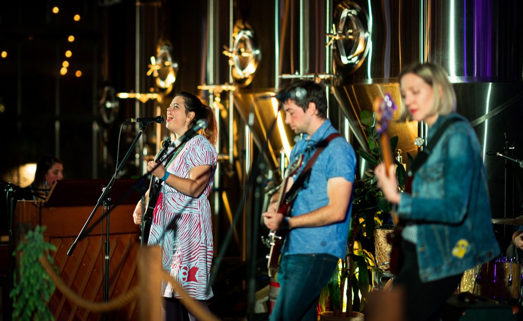 BEC TAYLOR & the LYRE BIRDS fly on folk-pop pearl "Adrift" - BMA Magazine